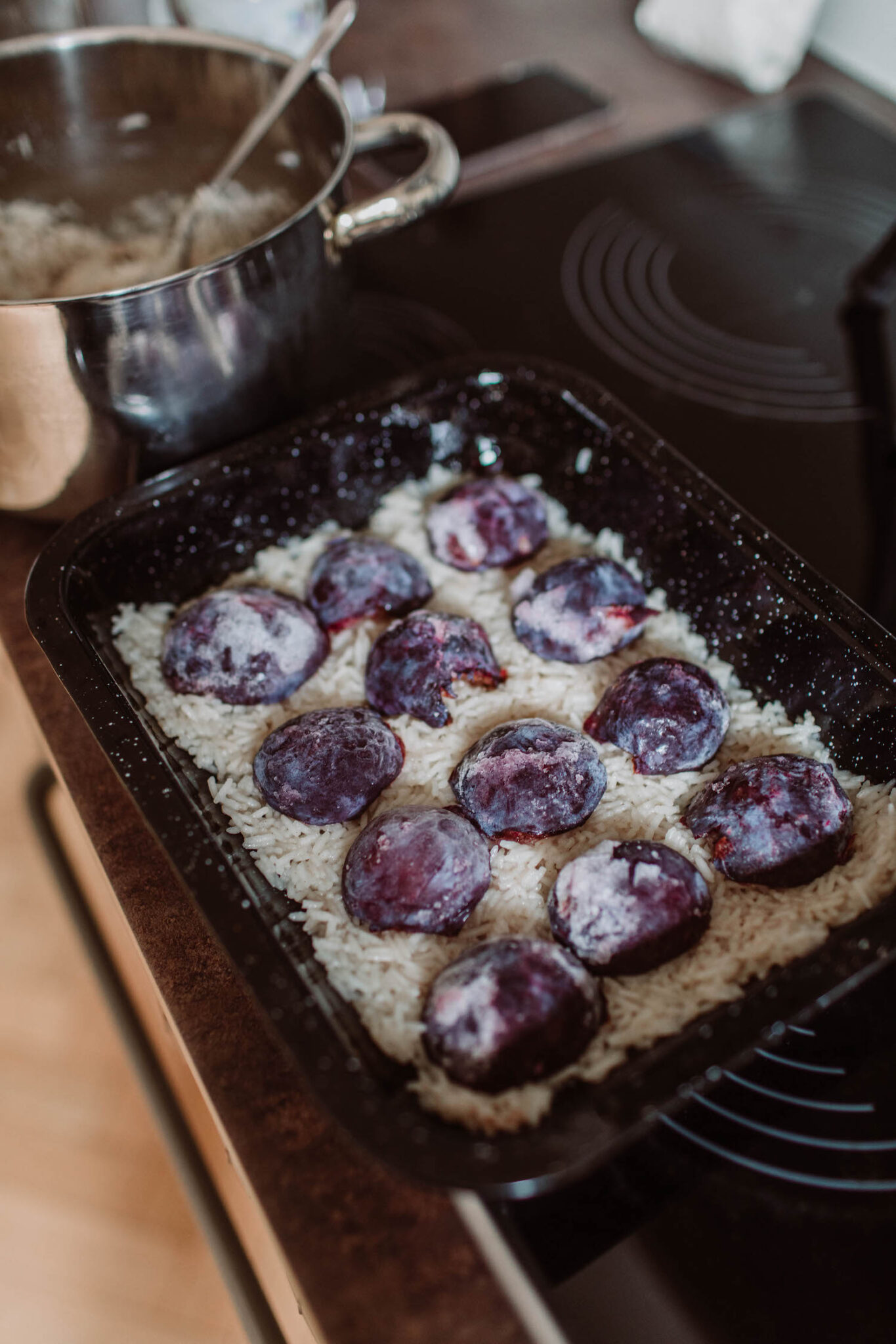 BAKED RICE WITH PLUMS - Marketa Frank